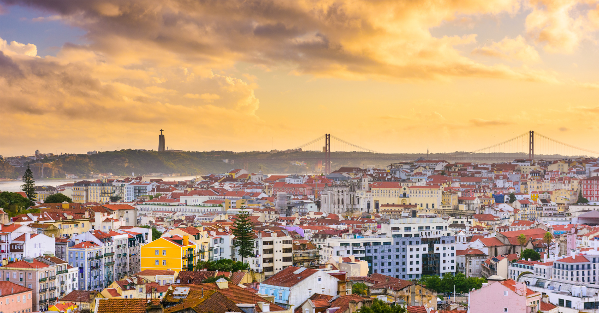 Portugal tem 200 mil imigrantes esperando documentos, confirma ministro ...